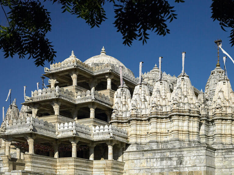 Ranakpur Temple | Location, Architecture, Places & Best Season to visit