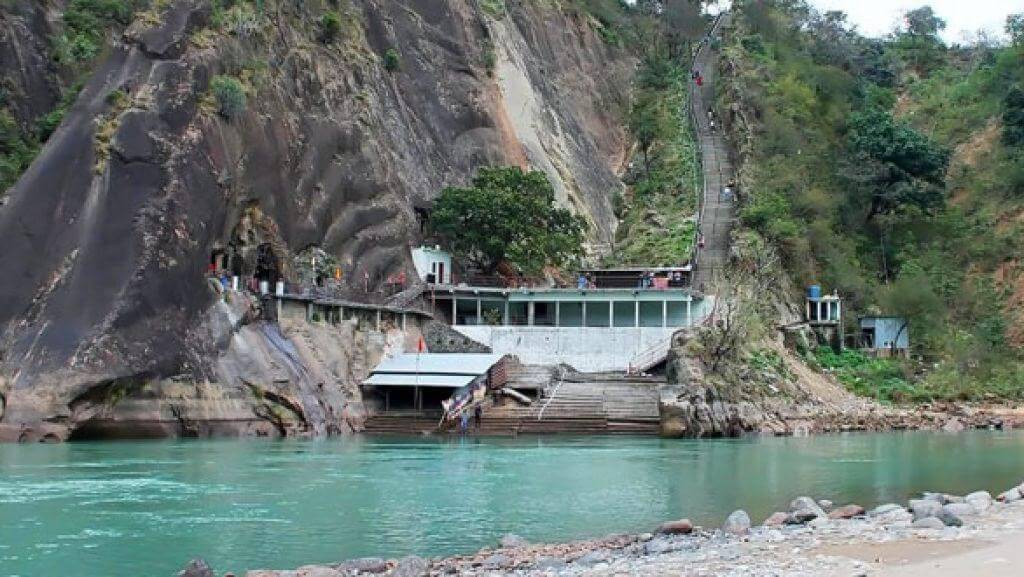 Tourist Places in Pathankot (Updated 2023) | Fort, Temples, Landscapes