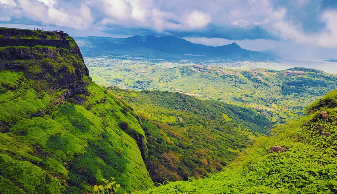 Tourist Places in Maharashtra | Top 8 Tourist Places in Maharashtra